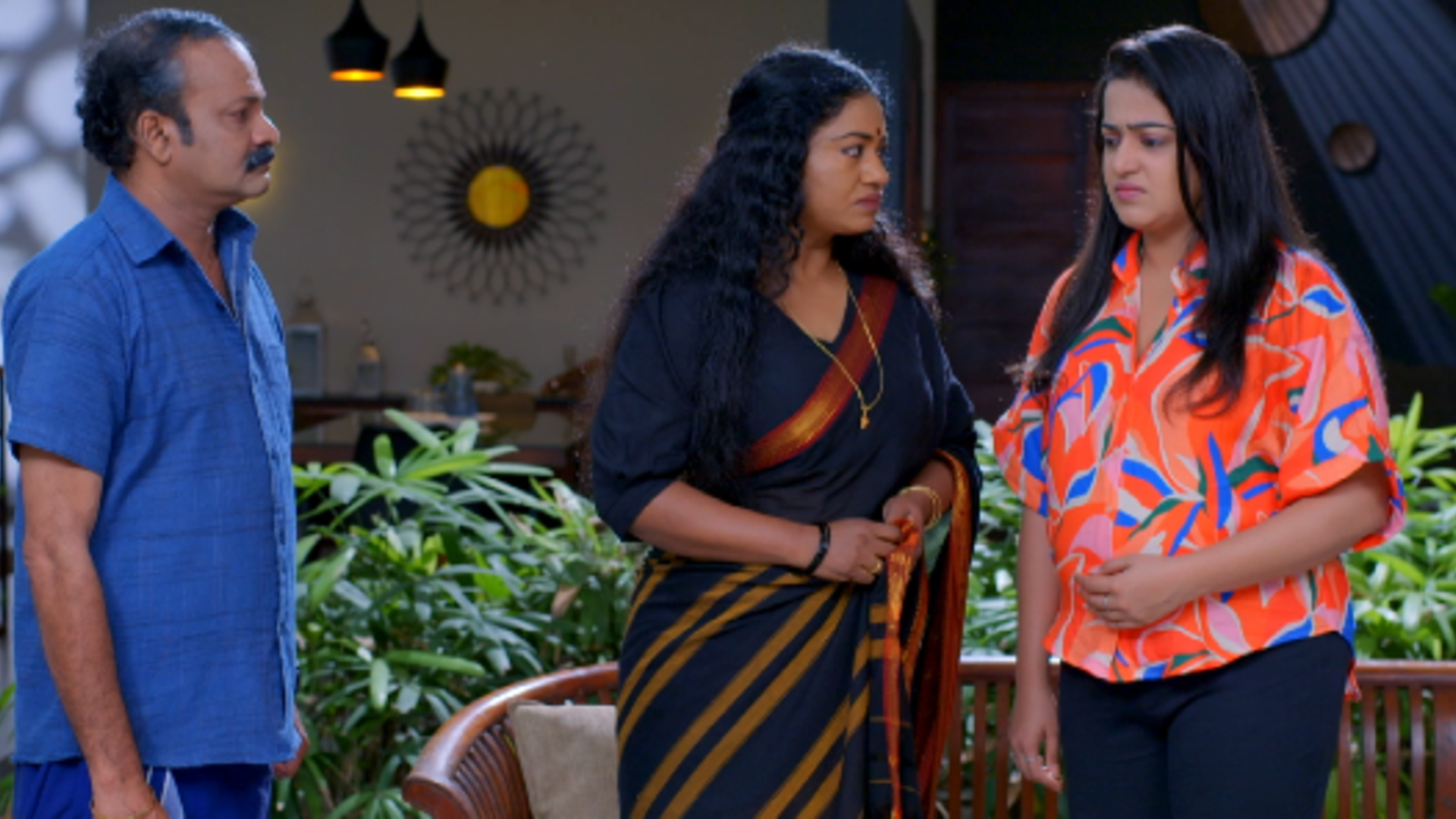 Ep 398 | Gayathri Devi Ente Amma | Raji and Isha are scheming to trap ...