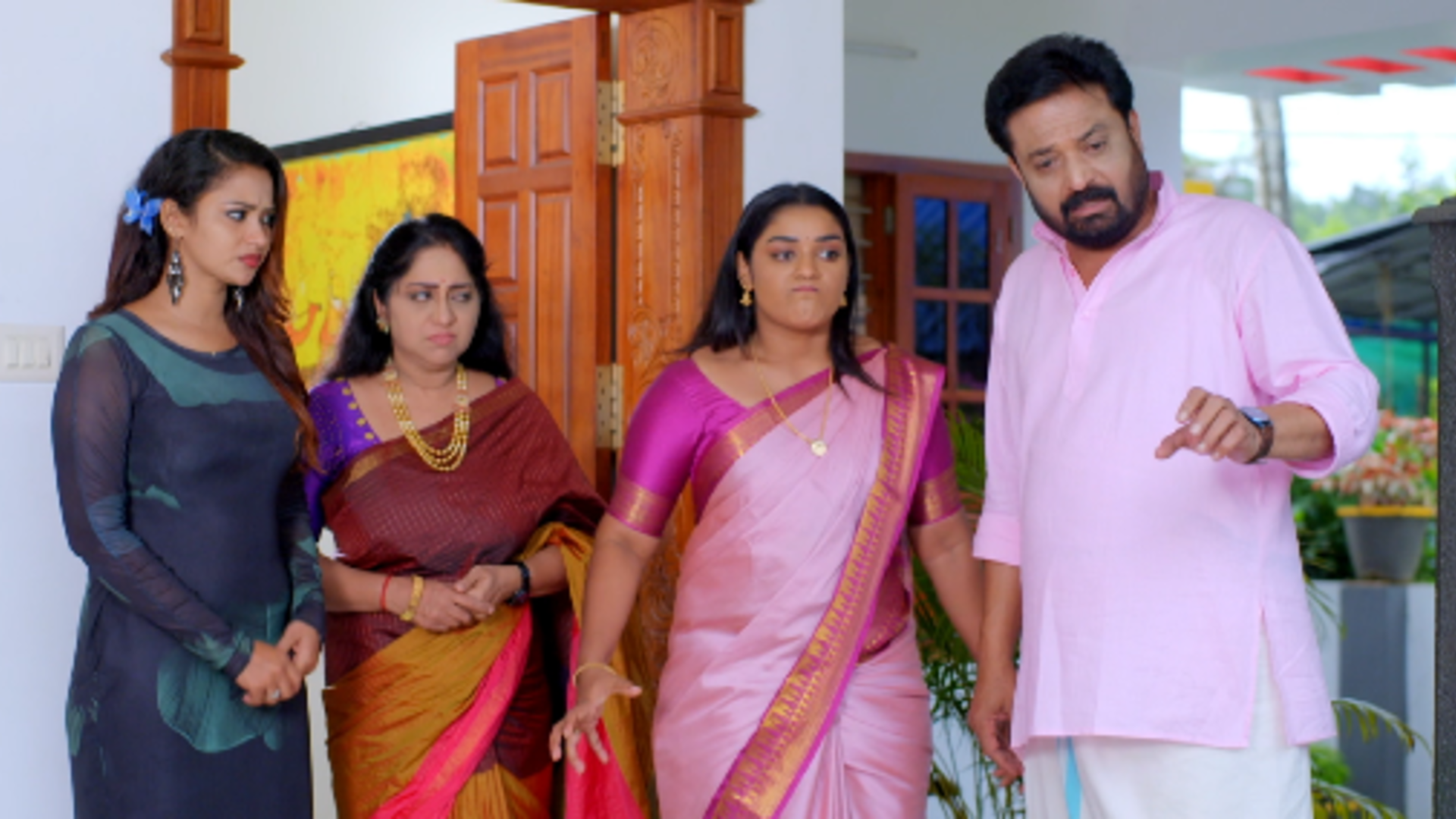 Ep 403 | Gayathri Devi Ente Amma | Sudhammam is kidnapped by Sohan and ...