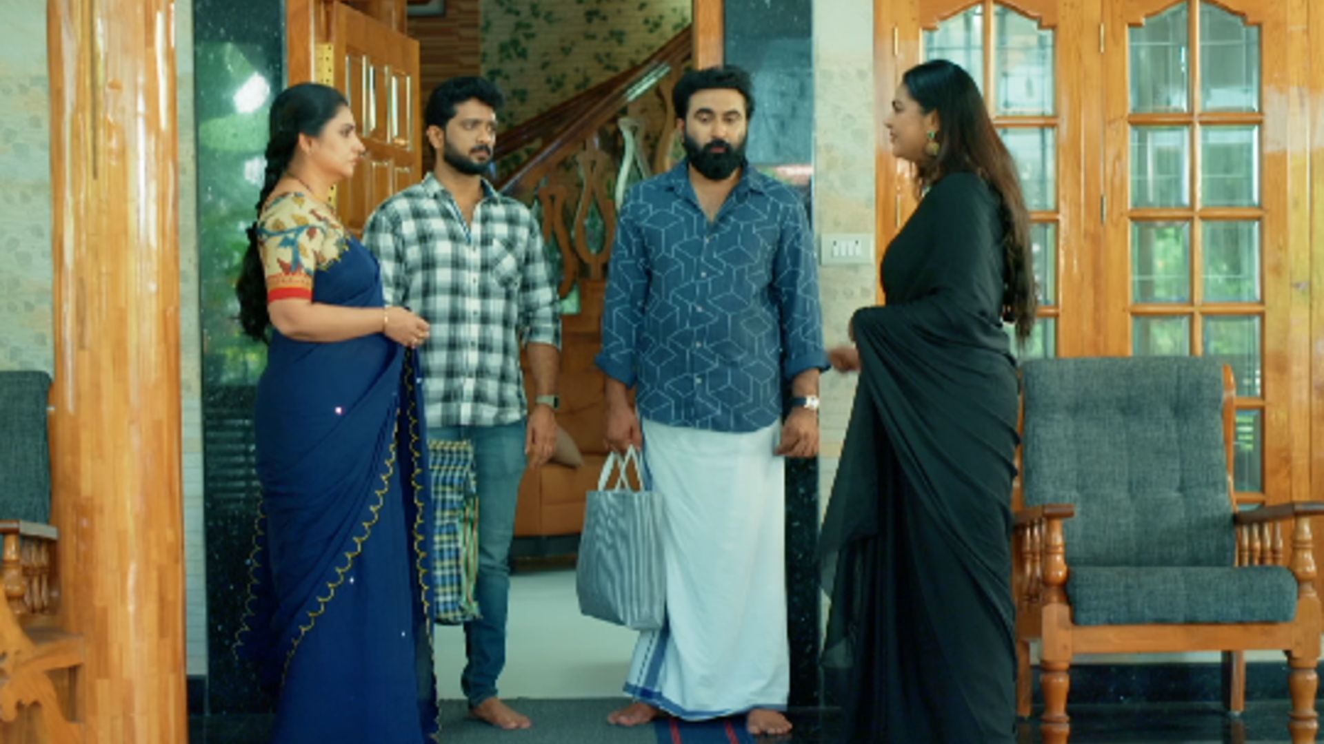 Ep 217 | Archana Chechi LLB | Archana arrives at the Chandrakantam ...